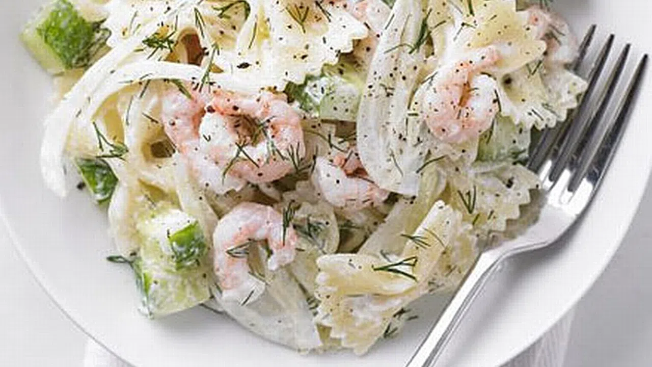 Макарони със скариди, копър и краставици Новини - woman.bg