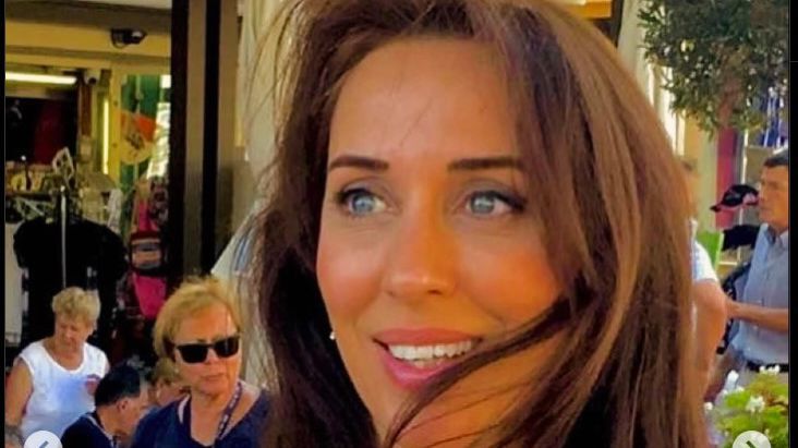 Неделя Щонова се отърка в автомобил за 4 милиона долара